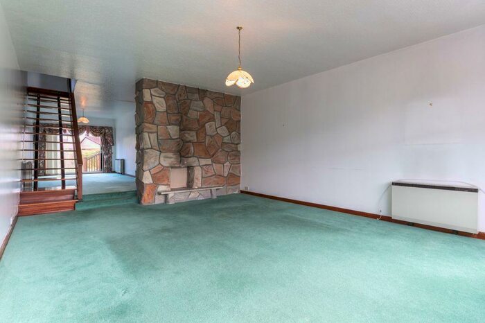 4 Bedroom Detached House For Sale In Bo'ness Road, Grangemouth, FK3