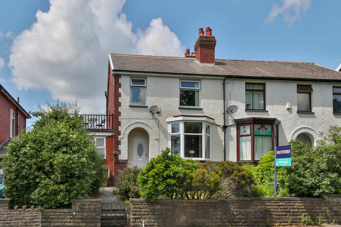 Houses for sale & to rent in OL12 9JW, Crossfield Road, Wardle And West ...