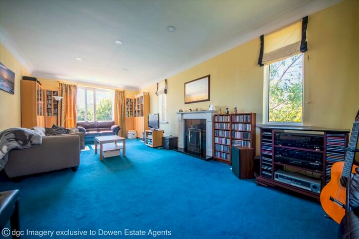 4 Bedroom Detached House For Sale In Moor Edge, Crossgate Moor, Durham ...