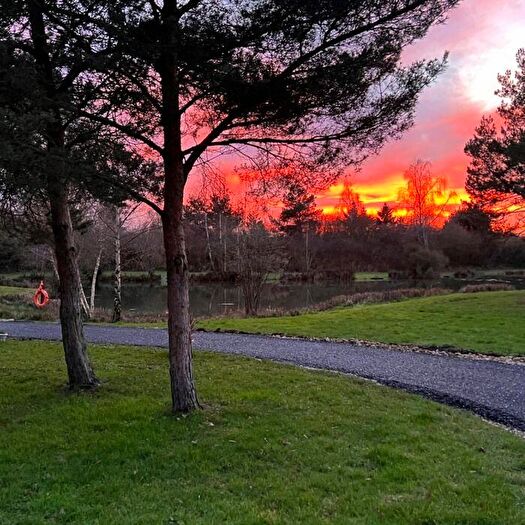 2 Bedroom Park Home For Sale In Marston, Grantham, NG32