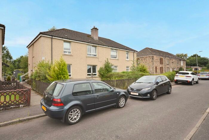 Houses for sale & to rent in G69 9EW, Lilybank Avenue, Stepps, Chryston ...