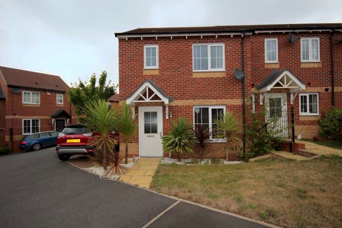 3 Bedroom House To Rent In Oakway Drive, Swadlincote, Derbyshire, DE11