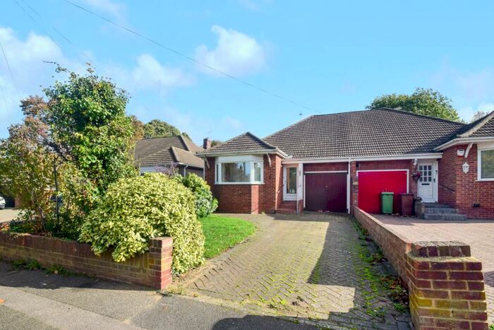 2 Bedroom Bungalow For Sale In Maidstone Road, Rainham, Gillingham, ME8