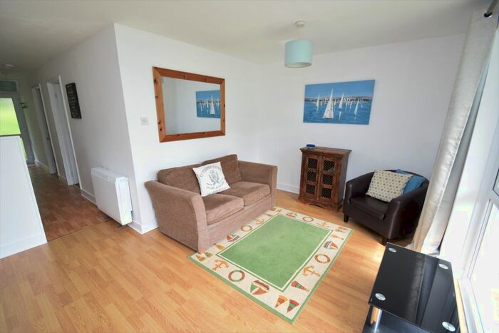 2 Bedroom Flat To Rent In Tremorvah Court, Swanpool, Falmouth, TR11