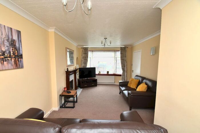 3 Bedroom End Of Terrace House For Sale In Sandhaven Road, Crookston ...