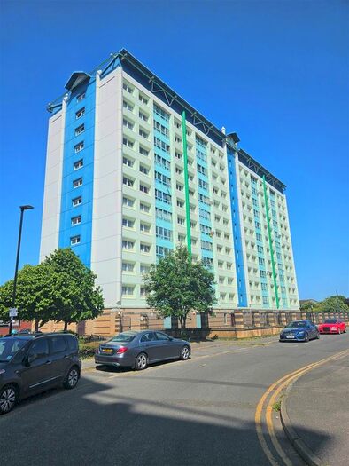2 Bedroom Flat For Sale In Hunter House, Hazel Grove, Feltham, TW13