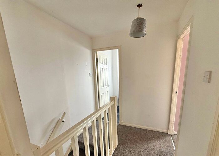 3 Bedroom Terraced House For Sale In Redburn, Alexandria, West ...