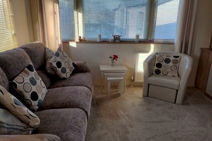 2 Bedroom Caravan For Sale In Sparrowhawk Drive, Willowgrove Leisure ...