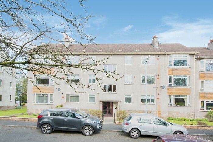 2 Bedroom Flat For Sale In Busby Road, Clarkston, Glasgow, G76