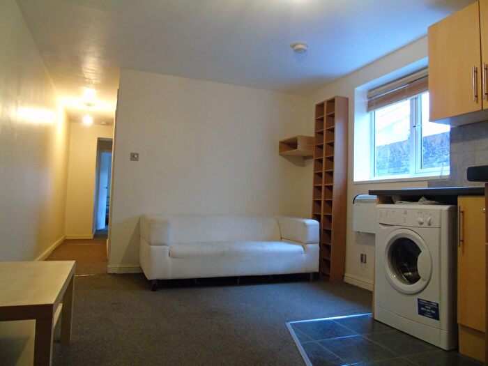 2 Bedroom Flat To Rent In Llandaff Road, Canton, CF11