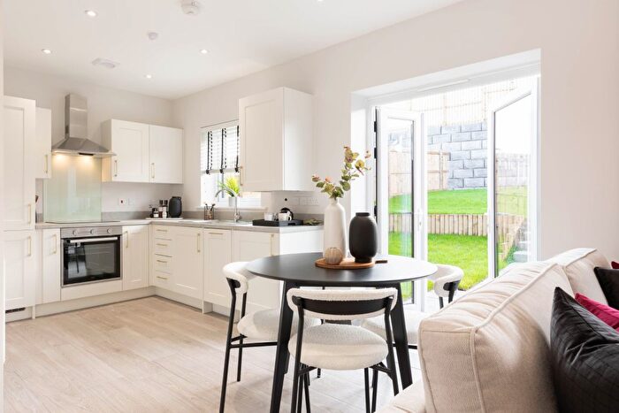 2 Bedroom Bungalow For Sale In "Moy" At Fox Covert Lane, Misterton ...