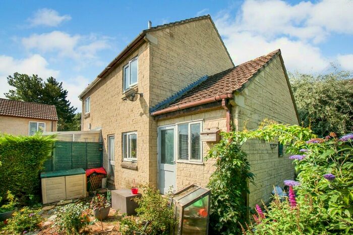 1 Bedroom Semi-Detached House For Sale In Parry Close, Bath, Somerset, BA2