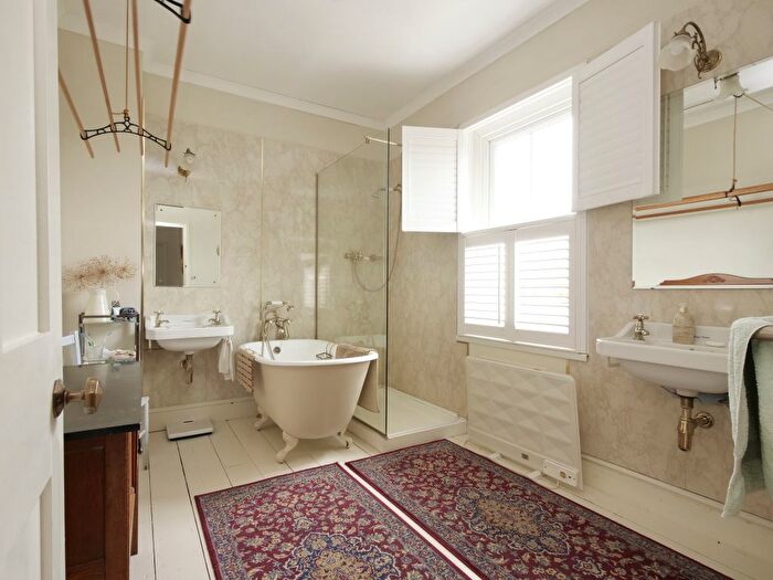 3 Bedroom Detached House For Sale In Red House, High Street ...