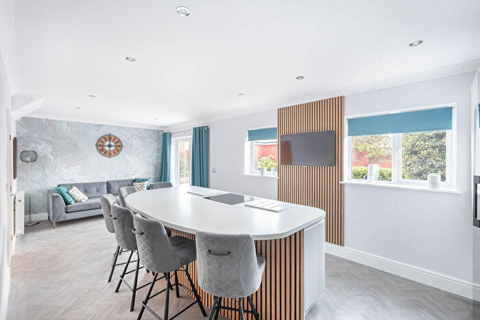 5 Bedroom Detached House For Sale In Hepburn Avenue, Greenside, Great ...