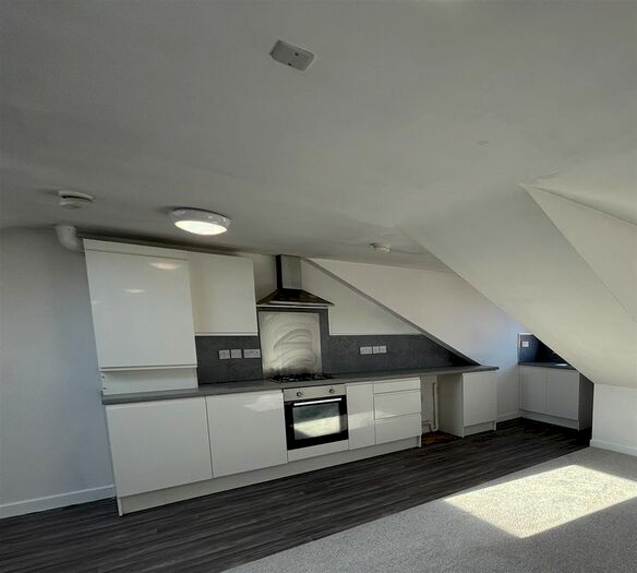 1 Bedroom Flat To Rent In Sherburn Gardens, Stanks Drive, Leeds, LS14