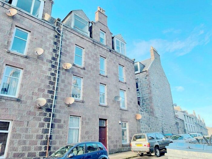 1 Bedroom Flat For Sale In , Hardgate, Southmost And Coal Cellar ...