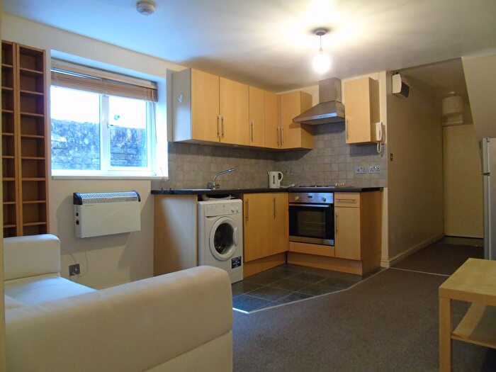 2 Bedroom Flat To Rent In Llandaff Road, Canton, CF11
