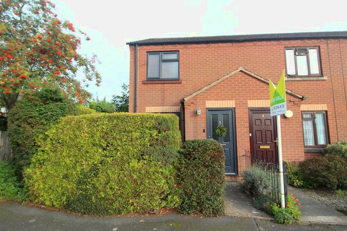 2 Bedroom End Of Terrace House For Sale In Orchard Way, Wem, Shropshire ...