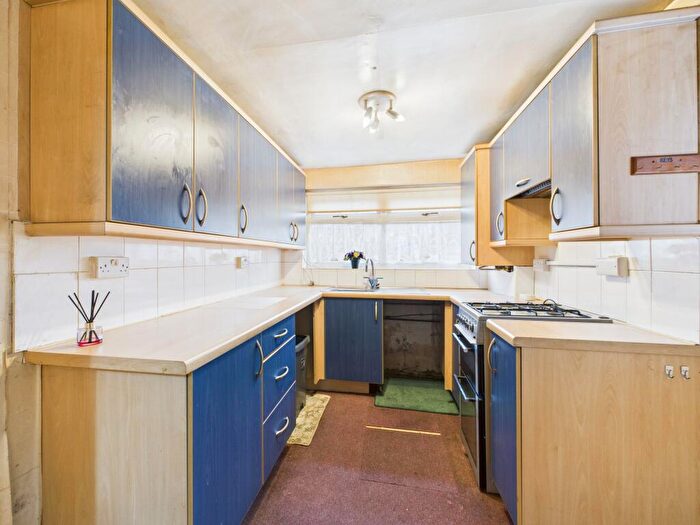 2 Bedroom End Of Terrace House For Sale In Curzon Street, Netherfield ...