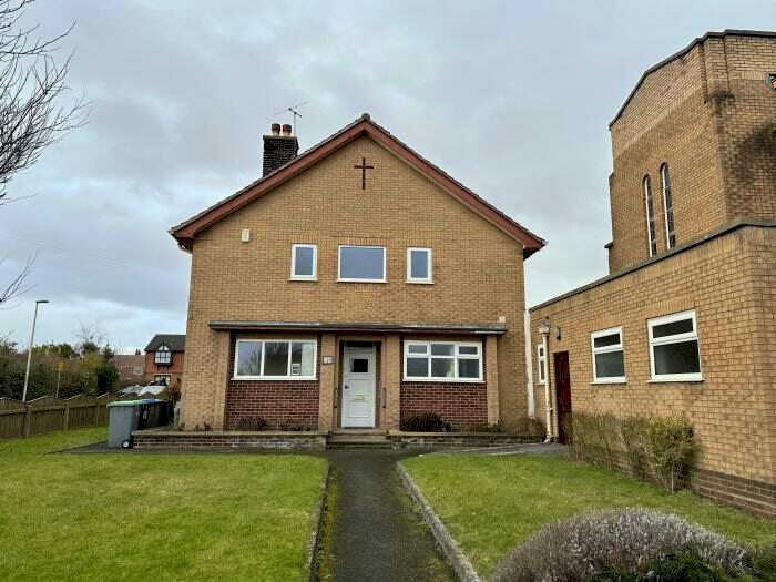 4 Bedroom Detached House To Rent In Common Edge Road Blackpool, FY4