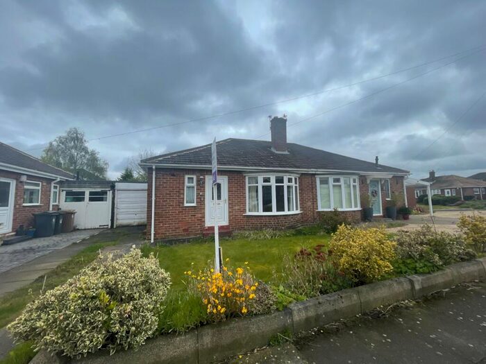 2 Bedroom Bungalow For Sale In Larchwood Avenue, North Gosforth ...