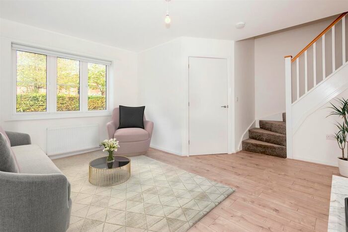 3 Bedroom Semi-Detached House To Rent In Stanley Park, Stoke-On-Trent, ST6