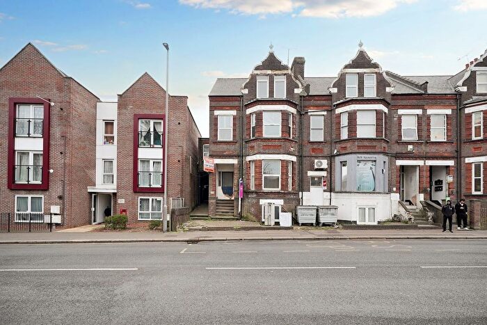 1 Bedroom Flat For Sale In Flat - Castle Street, Luton, Bedfordshire, LU1