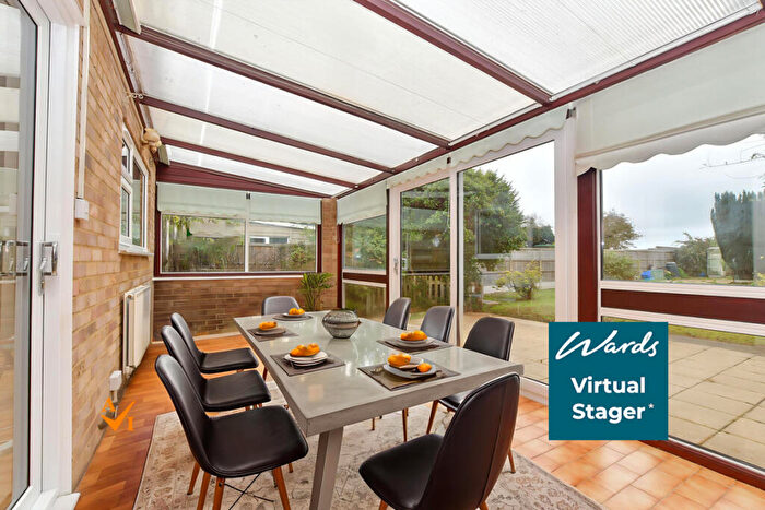 3 Bedroom Detached House For Sale In Chart Corner, Chart Sutton ...