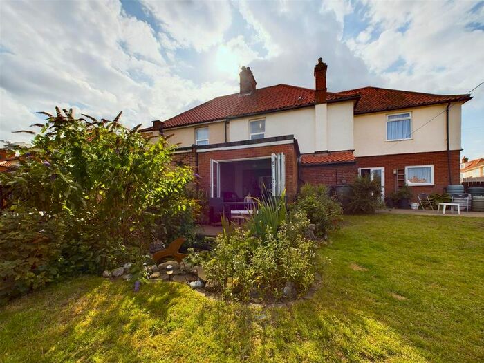 Houses for sale in Cromer, Norfolk