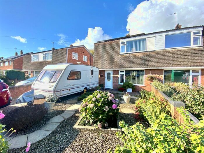 3 Bedroom Semi-Detached House For Sale In Bridge Way, Muxton, Telford TF2