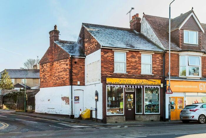 Property For Sale In London Road, Dunton Green, Sevenoaks, TN13