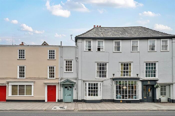 Houses for sale in Devizes, Wiltshire