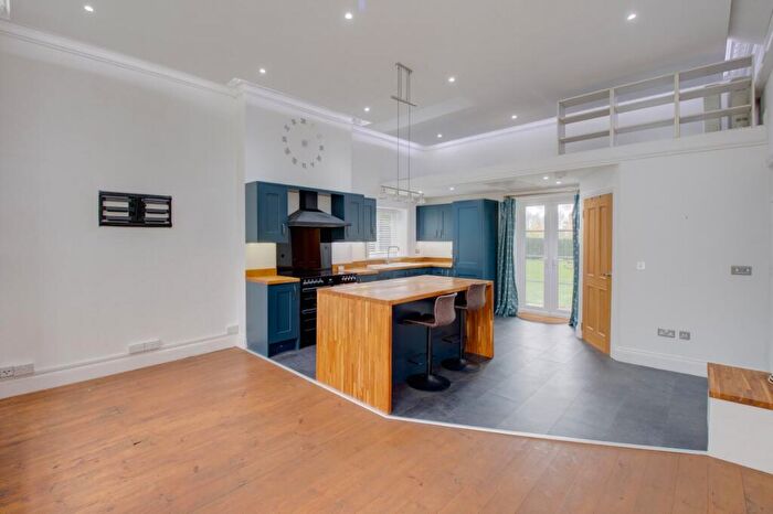 2 Bedroom Apartment To Rent In Rectory Lane, Upton Warren, Bromsgrove, Worcestershire, B61