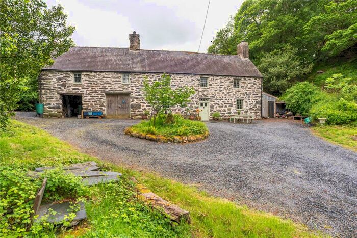 Houses for sale in Beddgelert, LL55, Gwynedd