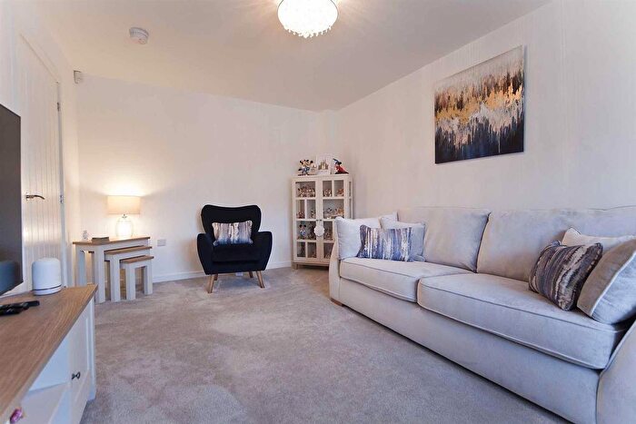 3 Bedroom Semi Detached House For Sale In Plantation Close, Wingate, TS28