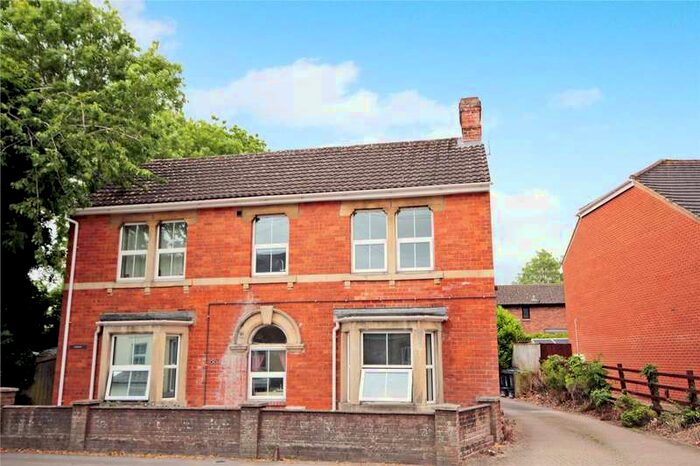 1 Bedroom Flat For Sale In Devizes Road, Wroughton, Swindon, SN4