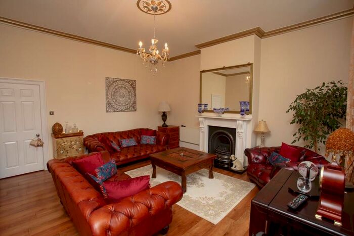 2 Bedroom Apartment For Sale In Long Fox Manor, Bath Road, Brislington ...