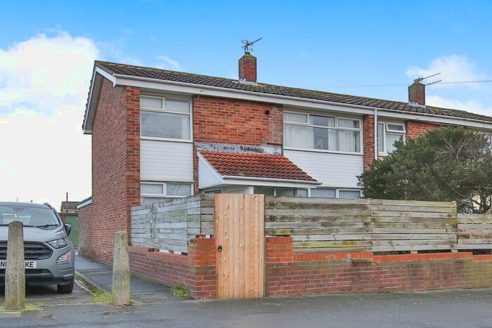 3 Bedroom End Of Terrace House For Sale In Longfellow Walk, Hartlepool ...