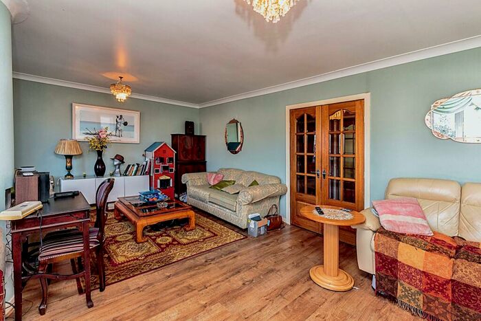 3 Bedroom Bungalow For Sale In Singleton Avenue, Lytham St. Annes, FY8