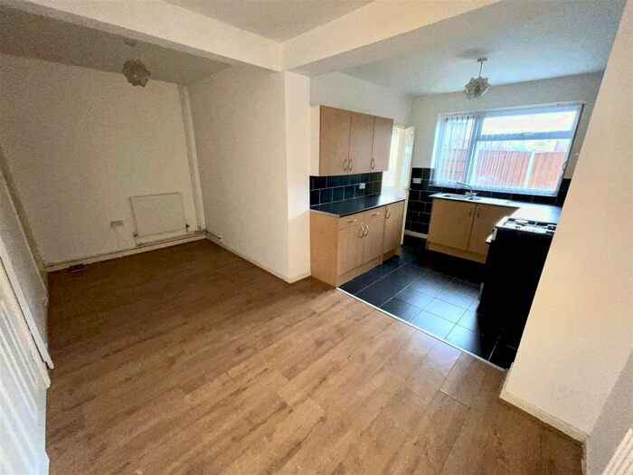 3 Bedroom Town House For Sale In Broadoak Road, Dovecot, Liverpool, L14