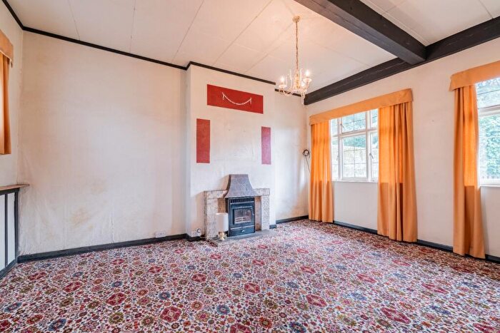 3 Bedroom Detached House For Sale In Glebe Cottage, Church Street ...