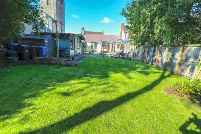 2 Bedroom Semi-Detached Bungalow For Sale In Betson Street, Markinch ...