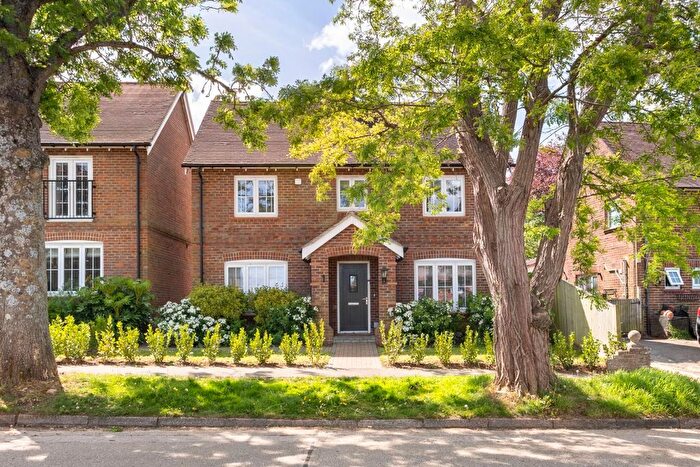 Houses for sale in Henfield, BN5, West Sussex