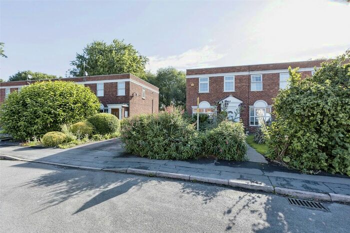 3 Bedroom Semi-Detached House For Sale In Wolsey Way, Syston, Leicester ...