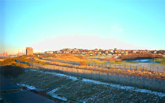 1 Bedroom Flat To Rent In The Channel, Burbo Way, New Brighton, CH45