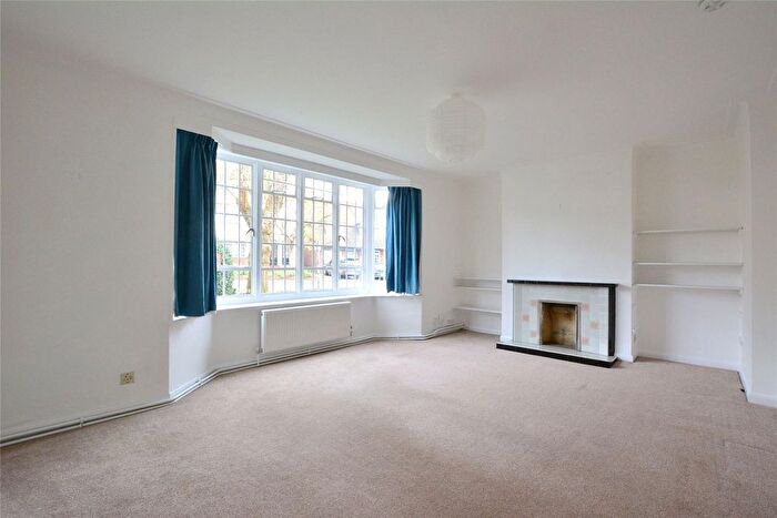 2 Bedroom Flat To Rent In Lock Chase, London, SE3