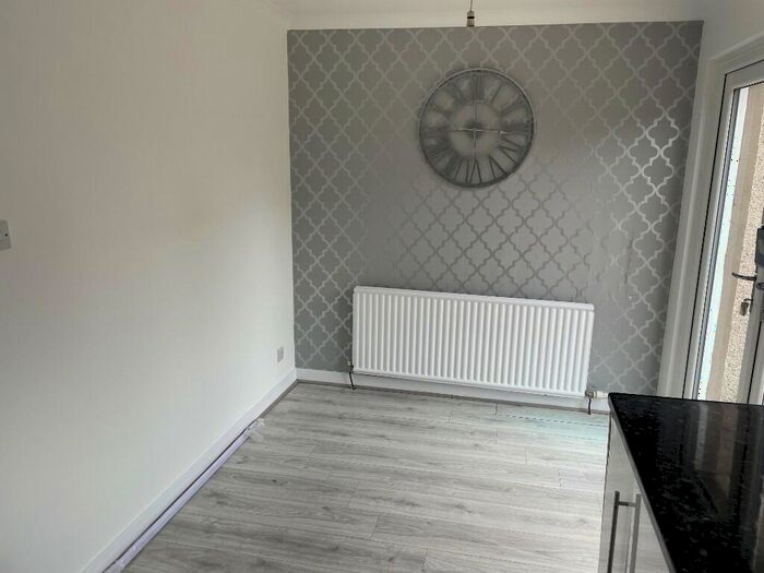 2 Bedroom Semi-Detached House For Sale In Earlston Crescent, Coatbridge ...