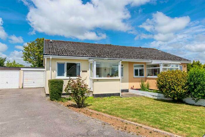 Houses for sale & to rent in PL14 6NS, Braeside Park, Liskeard West And ...