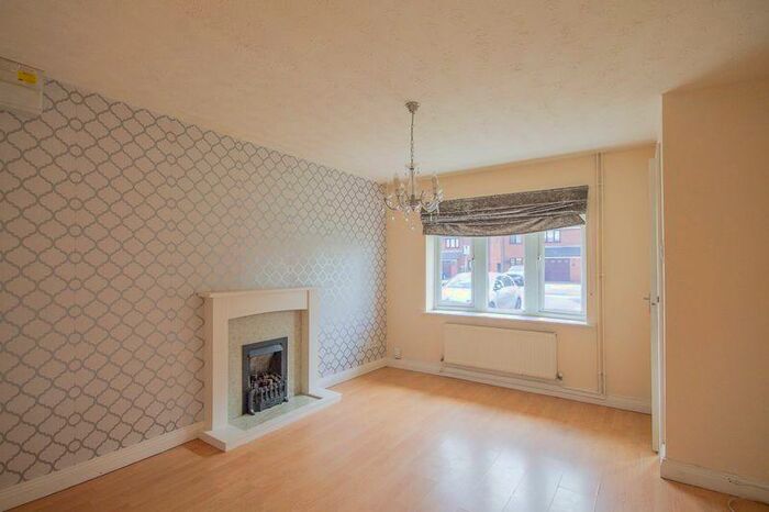 3 Bedroom Semi-Detached House To Rent In Arleston Lane, Stenson Fields ...
