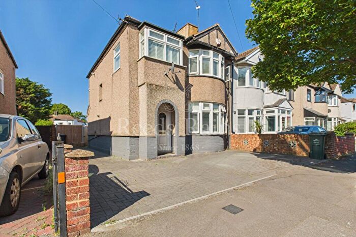 Houses for sale in Dartford, Kent